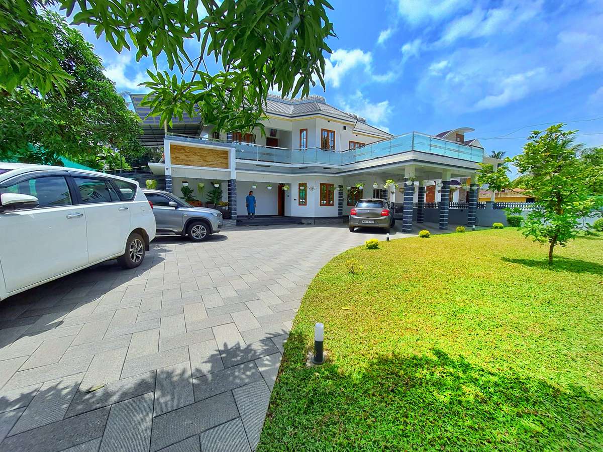 Exterior Designs by Architect Stany Simon, Ernakulam | Kolo