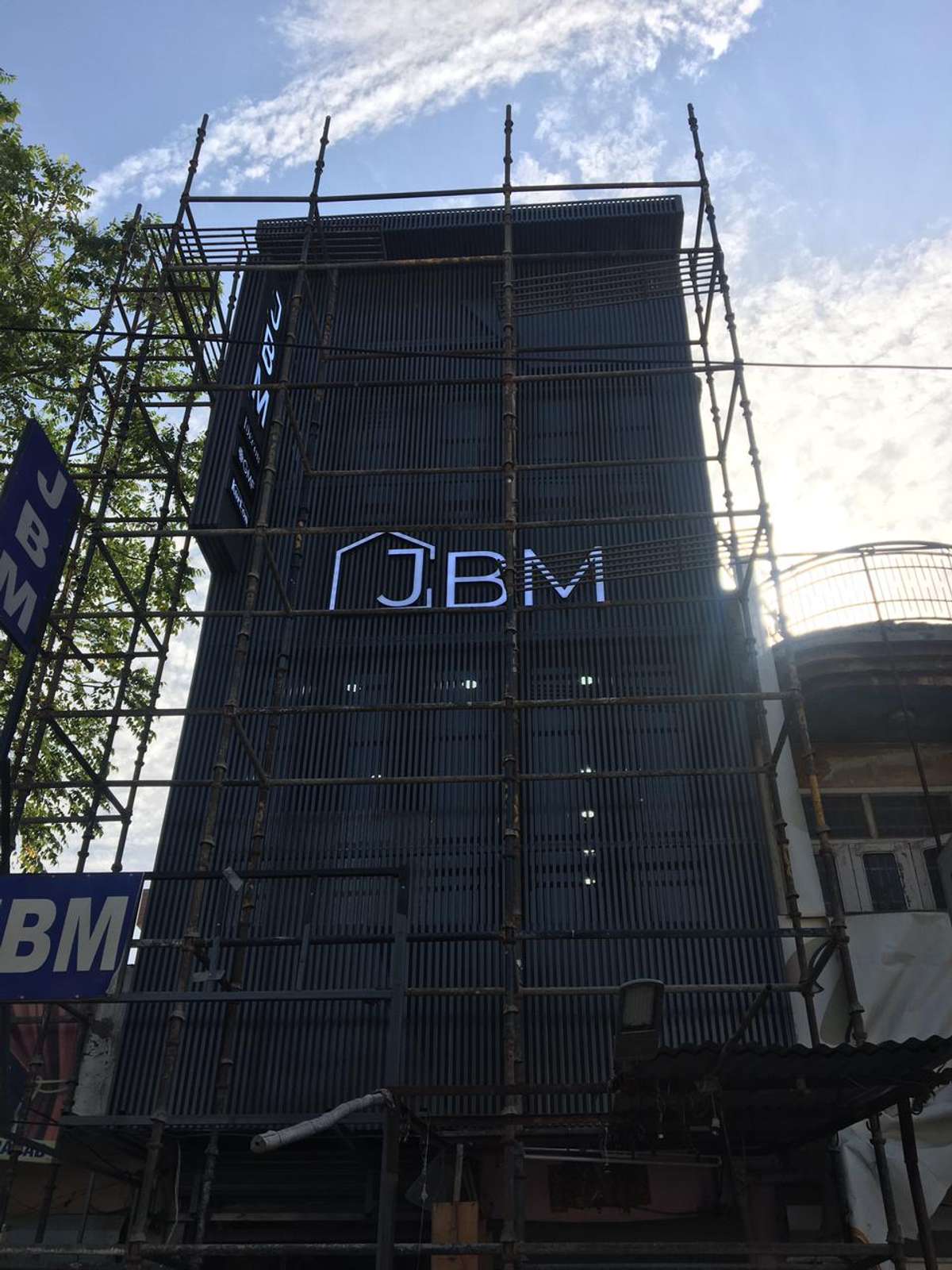 Exterior Designs by Architect Jee Jee Designs, Faridabad | Kolo