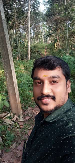 sujith suji, Carpenter from Kozhikode, Kerala